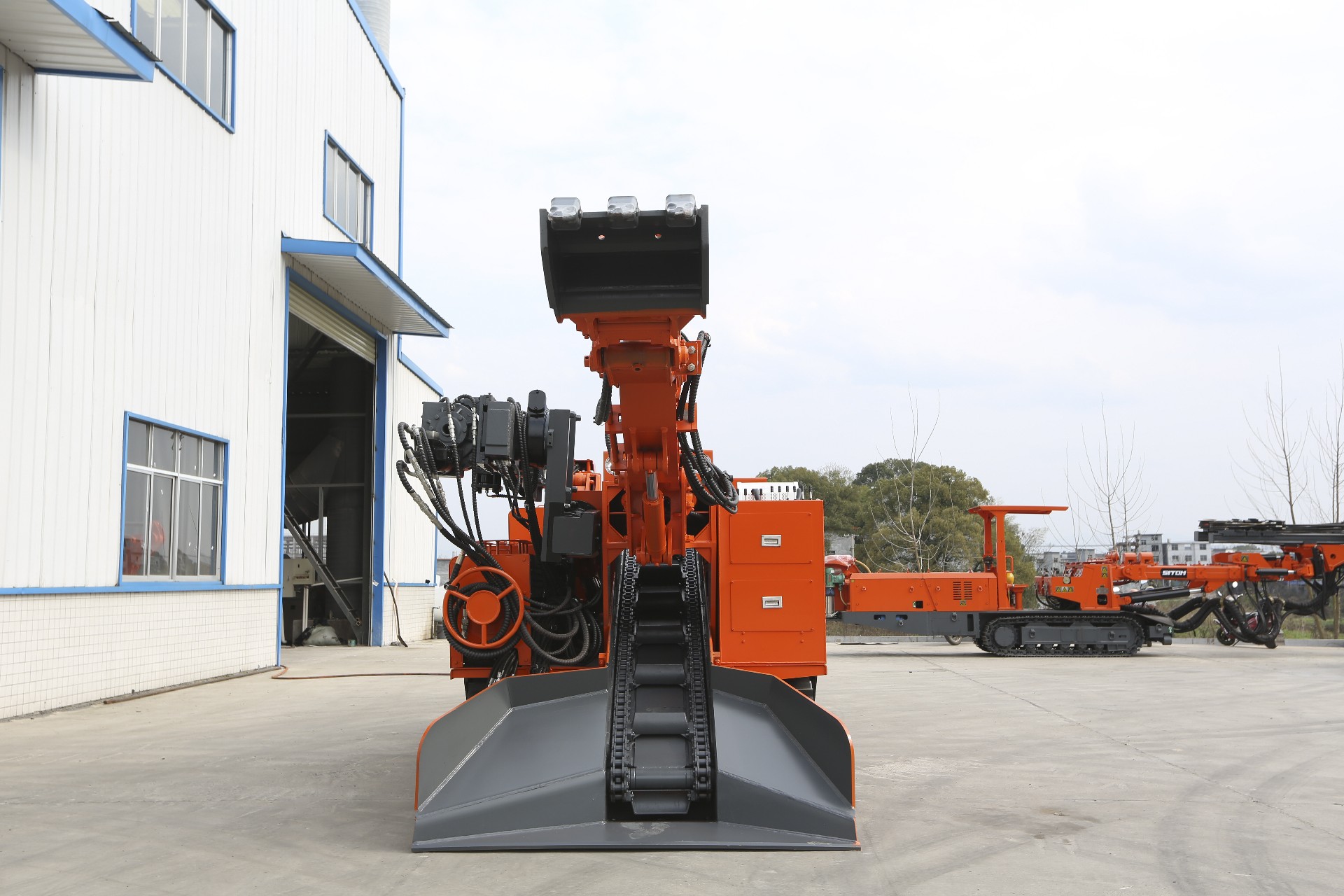 CZWTY-80煤矿用挖装探机组-装探机-江西鑫通机械制造有限公司--官网-鑫通机械_掘进凿岩台车_混凝土湿喷台车_扒渣机-江西鑫通机械制造有限公司